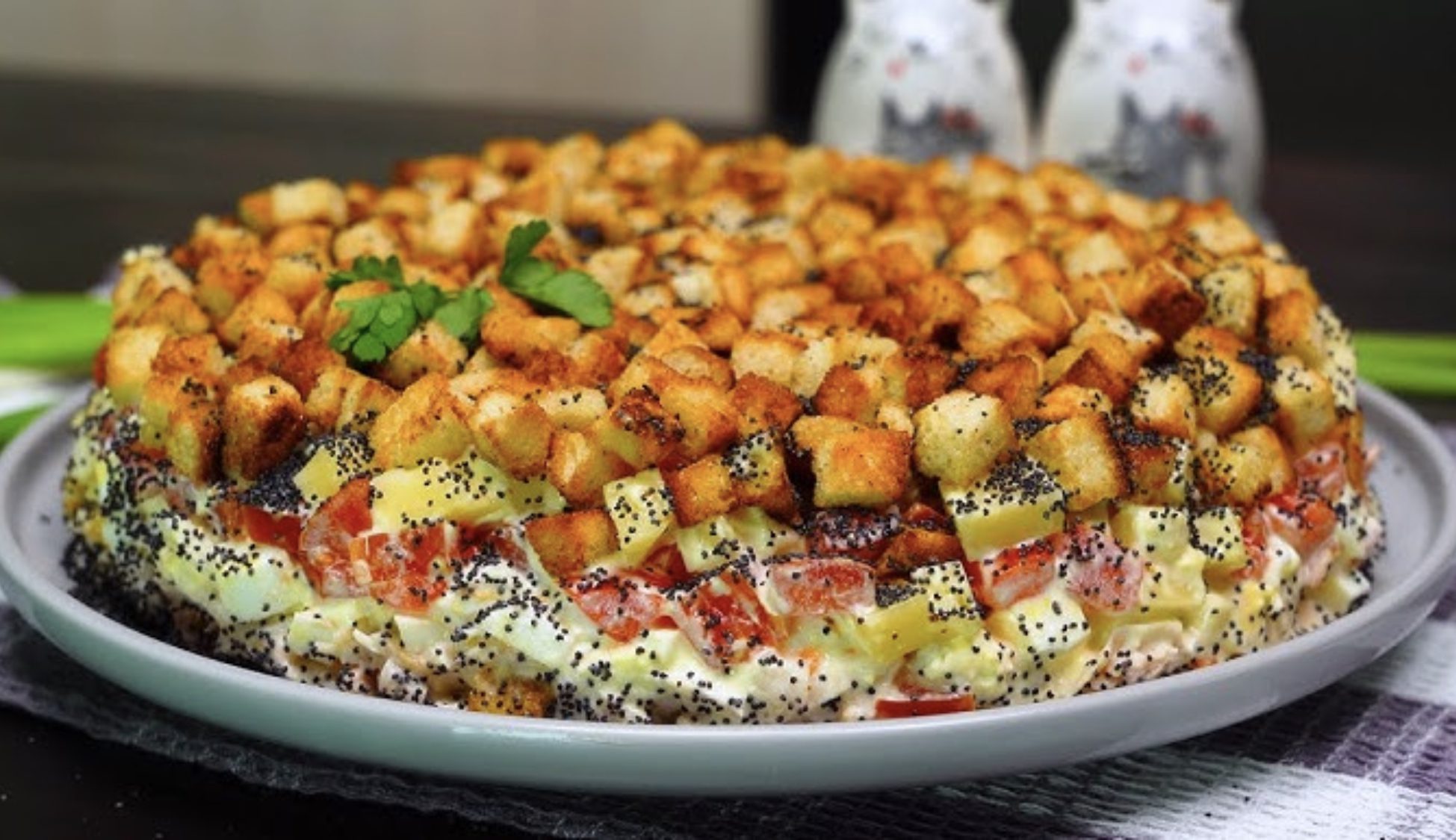 Рецепт смачного салату для всієї сімї з сирком та квасолею Читайте на Ukr Net